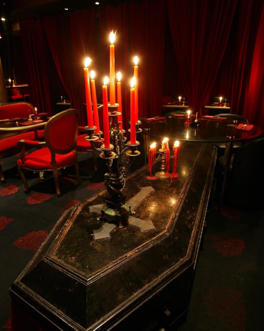 7 Insanely Themed Cafes & Restaurants In Asia With LINE Friends ...