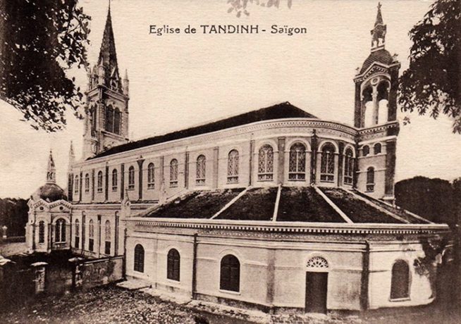21 Photos Of Saigon Landmarks Then & Now (Sài Gòn Xưa & Nay)