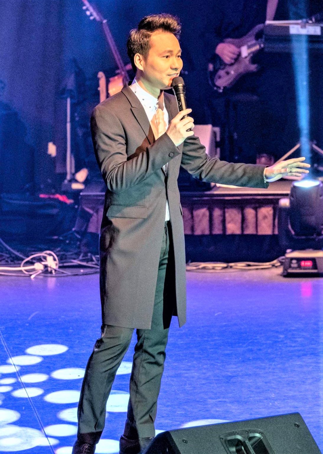 20 Vietnamese Singers Whom Every Millennial Should Know About, From ...