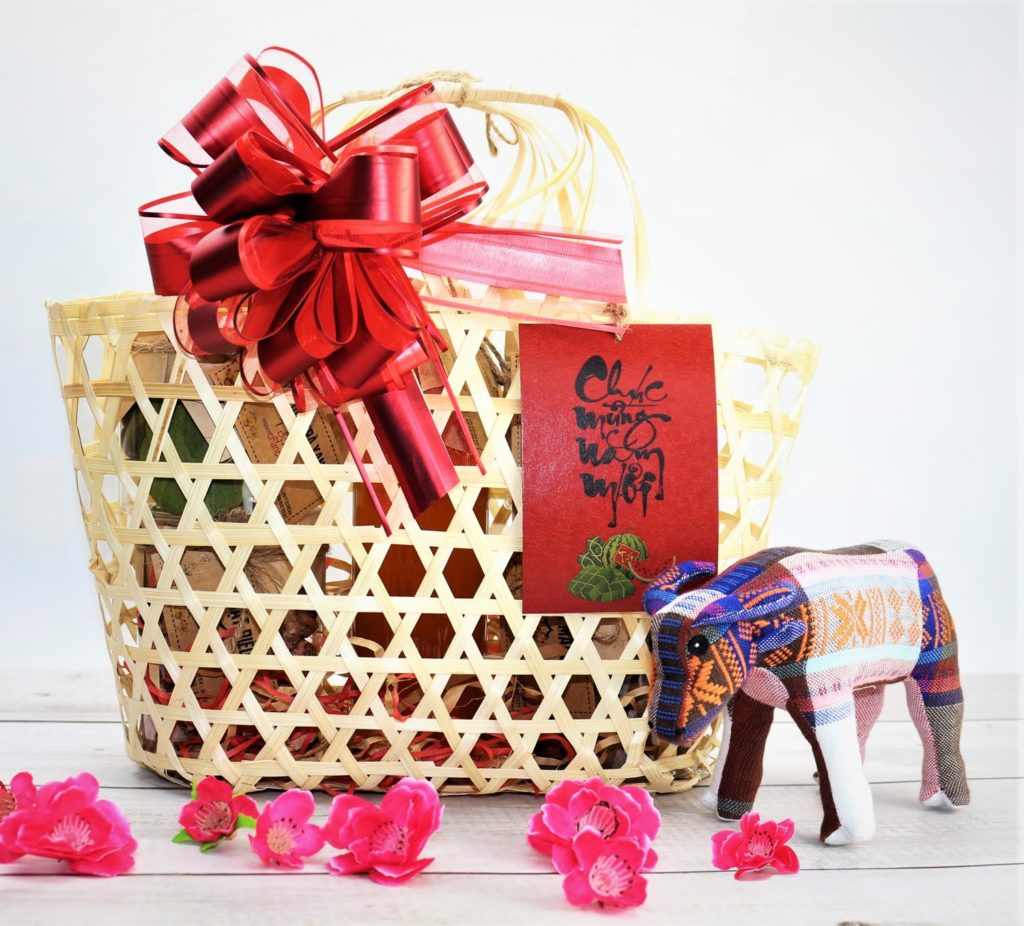 8 Creative Tet Gift Sets In Vietnam To Send Friends & Relatives In 2021