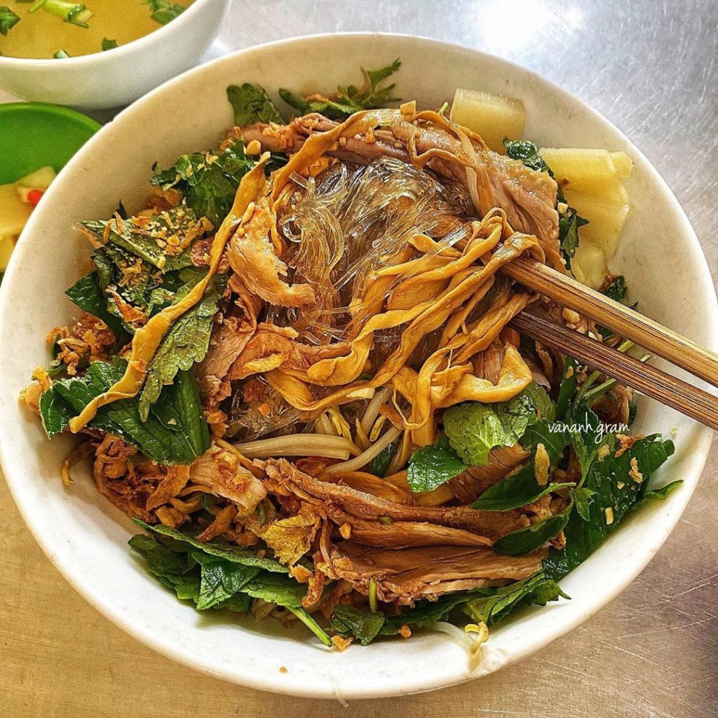 10 Vietnamese Noodle Soups Aside From Phở That You Must Try In Hanoi