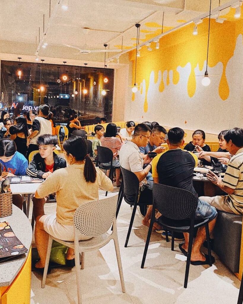 Hẻm Fast Food In Saigon: Insta-worthy Cheese-loaded Korean Dishes