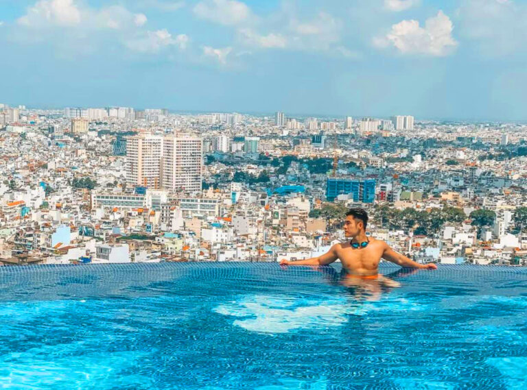 La Vela Saigon Hotel: Infinity Pool With 360° Views Over The City
