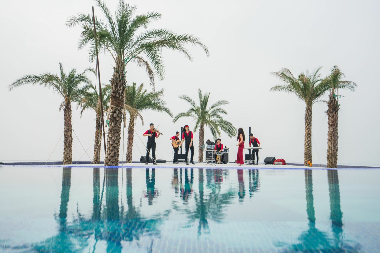 La Vela Saigon Hotel: Infinity Pool With 360° Views Over The City