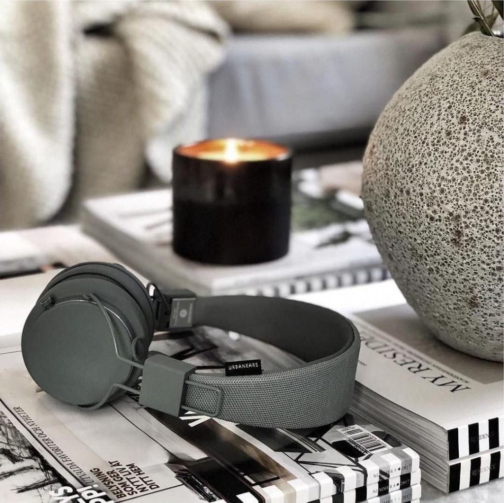 10 Aesthetic Back-To-School Essentials That'll Crown You Royalty Of ...