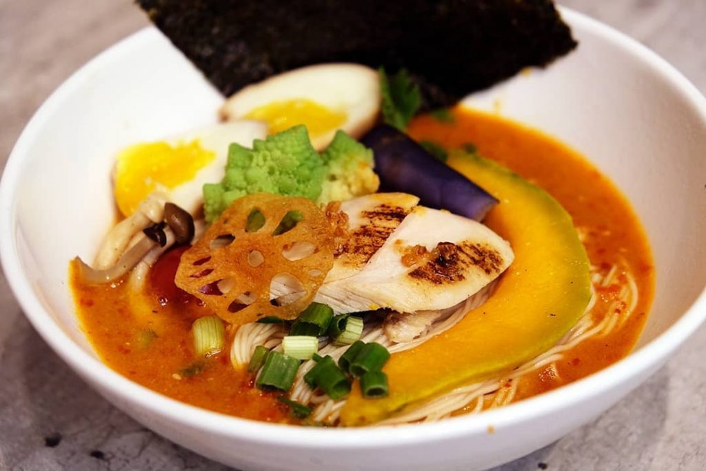 NTUC Has 1-For-1 Ramen, $1 Pizza, & Cable Car And Singapore Flyer Tix ...