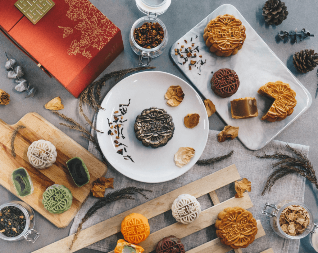 10 Original Mooncake Flavors By 5-Star Hotels With Up To 30% Discounts ...