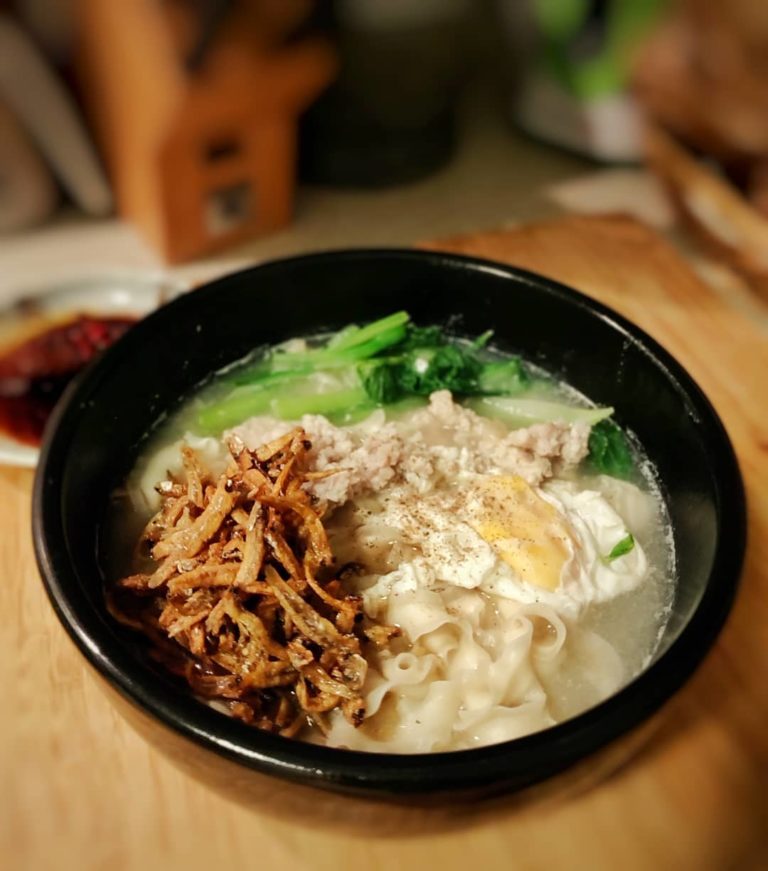 9 Instant Food Items In Singapore You Never Knew You Could Buy