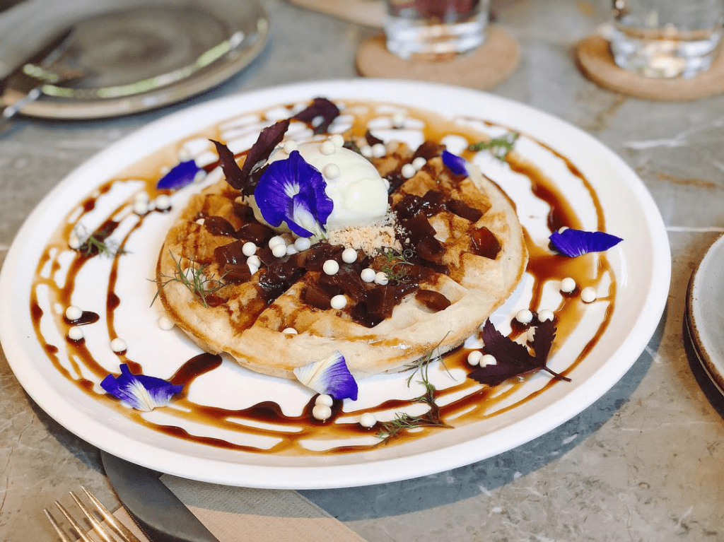 11 Dog-Friendly Cafes & Restaurants In Singapore That You Can Dine At With Your Pup