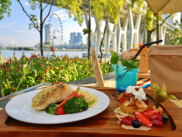 11 Dog-Friendly Cafes & Restaurants In Singapore That You Can Dine At ...