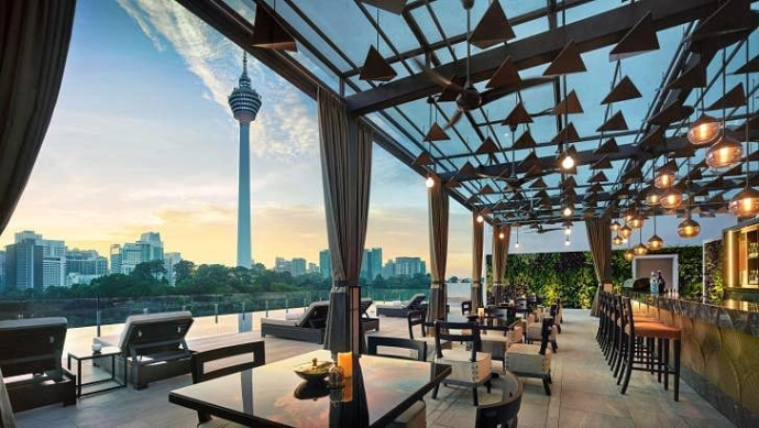 8 Rooftop Bars In KL For Cheap Drinks And Best City Views