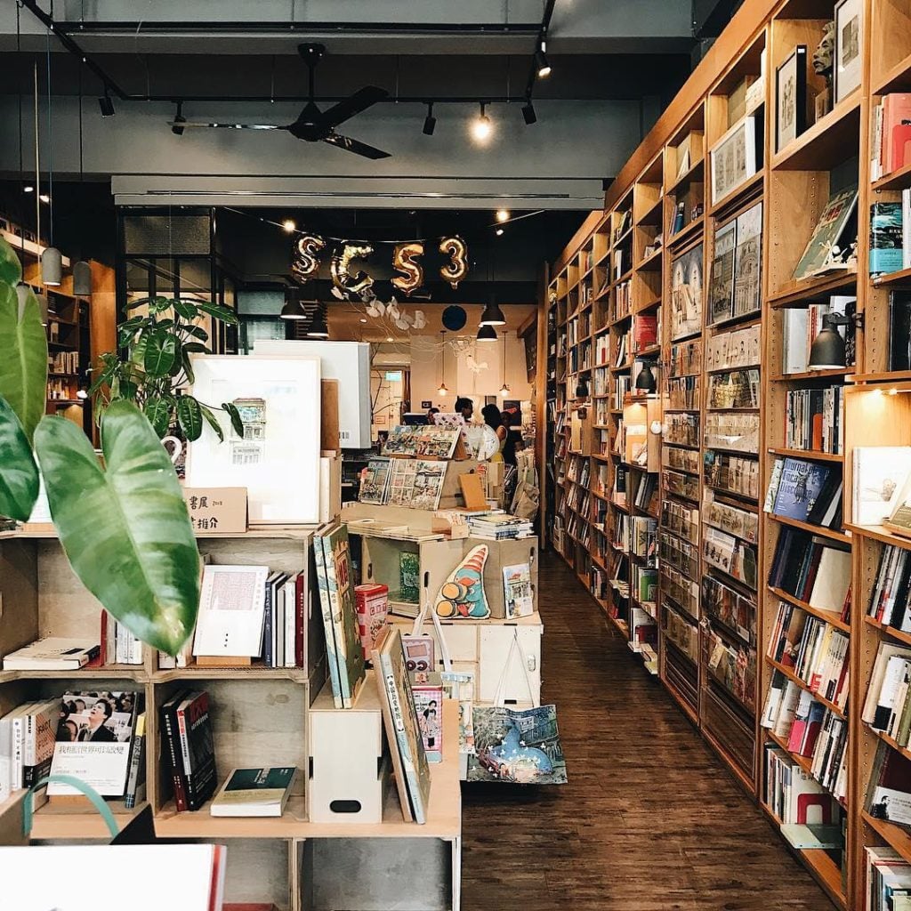 7 Book Cafes In Singapore Where You Can Nua With Food & A Good Read