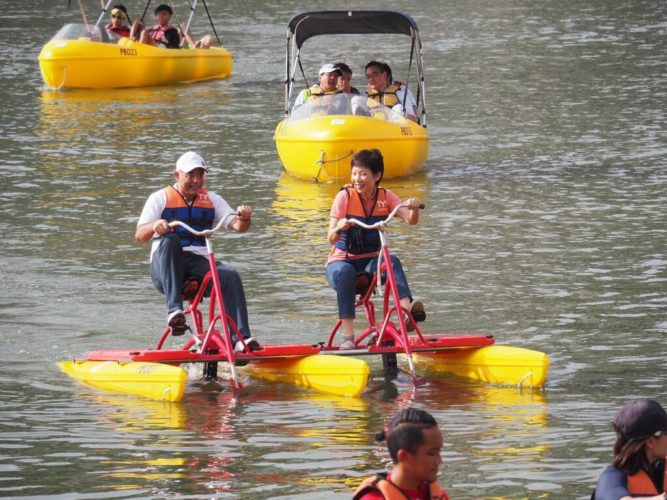 11 Water Activities In Singapore To Beat The Heat With When Swimming ...