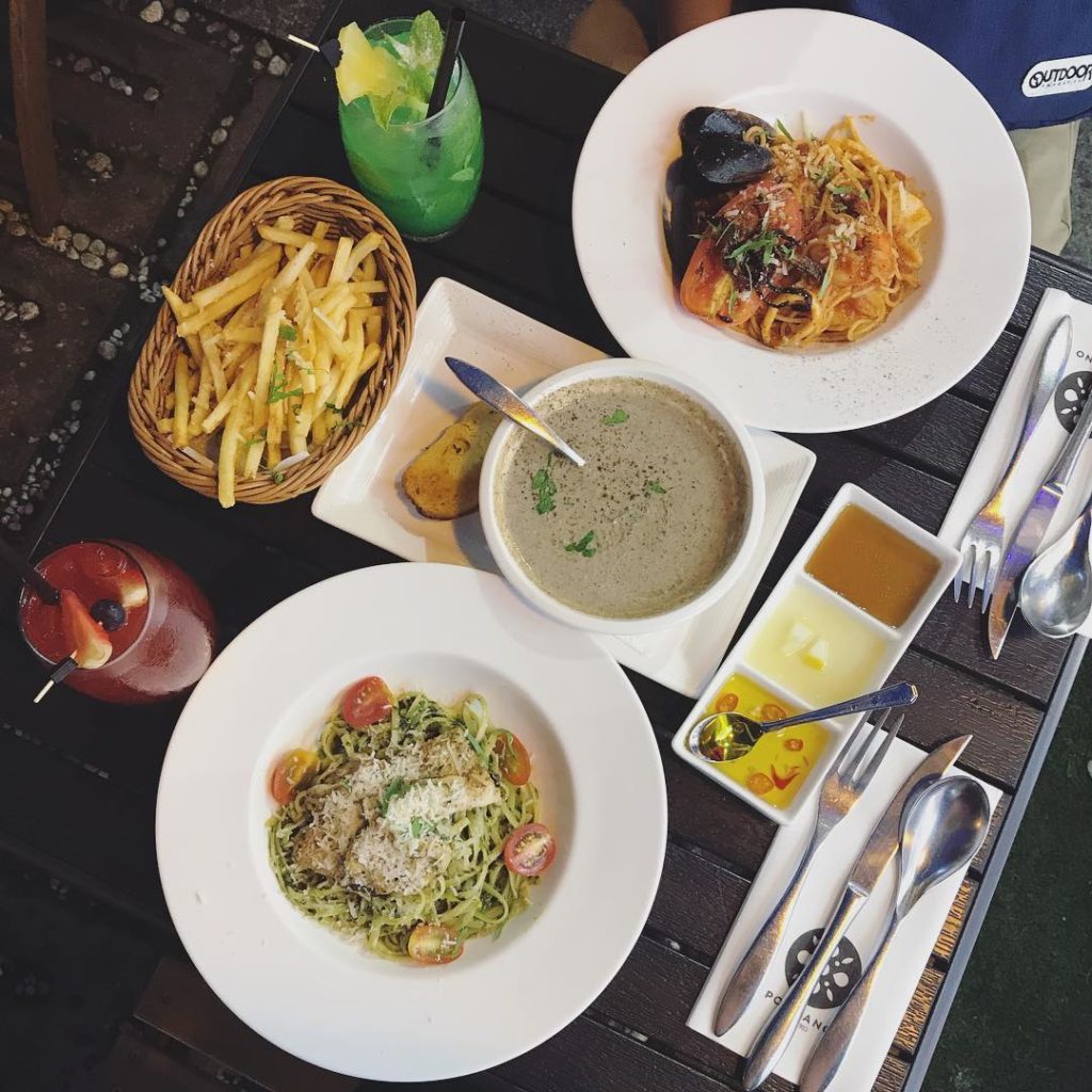 NTUC Union Members Can Now Redeem Food Deals Like 1-For-1 Mains, Free ...