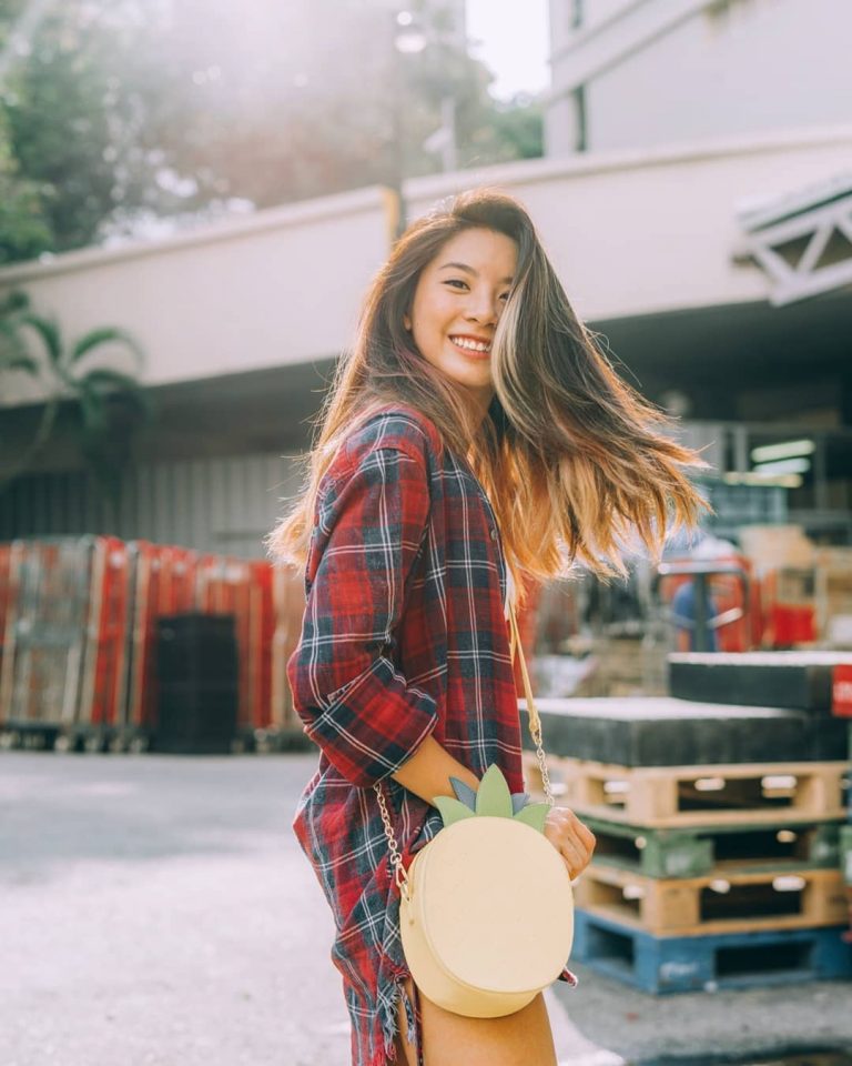 I Taught My 50-Something Mum How To Be An Instagram Influencer For A ...