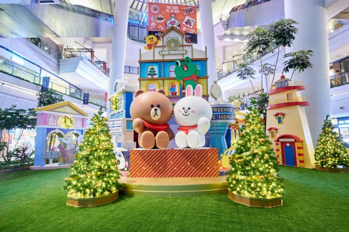 LINE FRIENDS World Tour Has Arrived In Singapore With Giant Characters ...