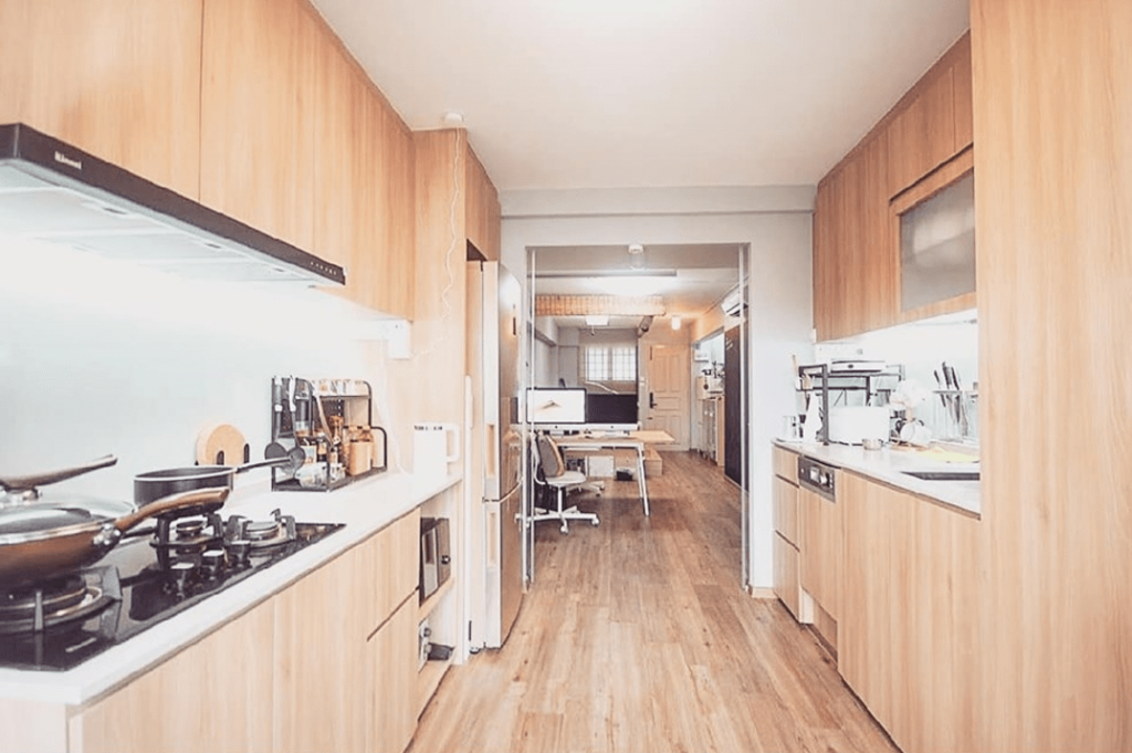 12 Eye-Catching HDB Renovation Ideas That Stand Out From Scandi-Style ...