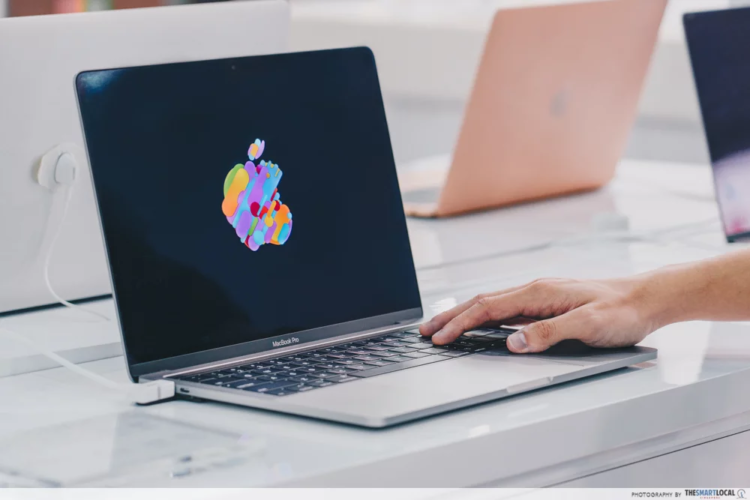 Lazada's Online Tech Show Has 80% Deals On Laptops and Cameras