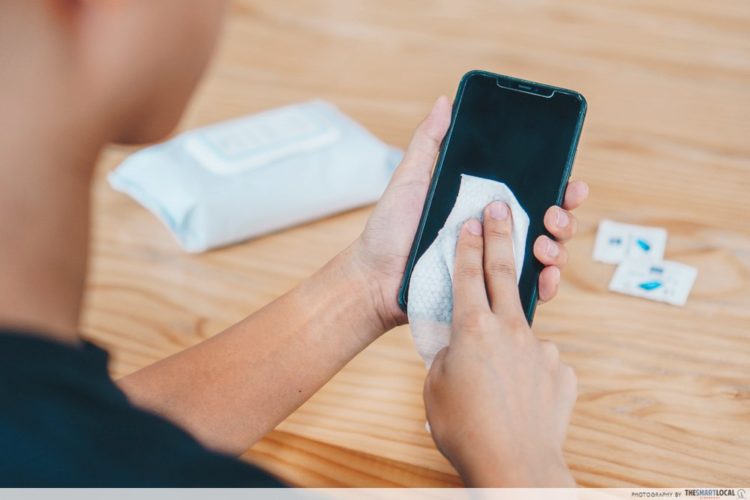 This 5-Step Technique Will Help You Disinfect Your Phone