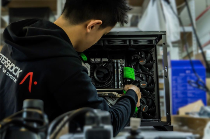 Custom PCs in Singapore - How To Build One & Where To Get It