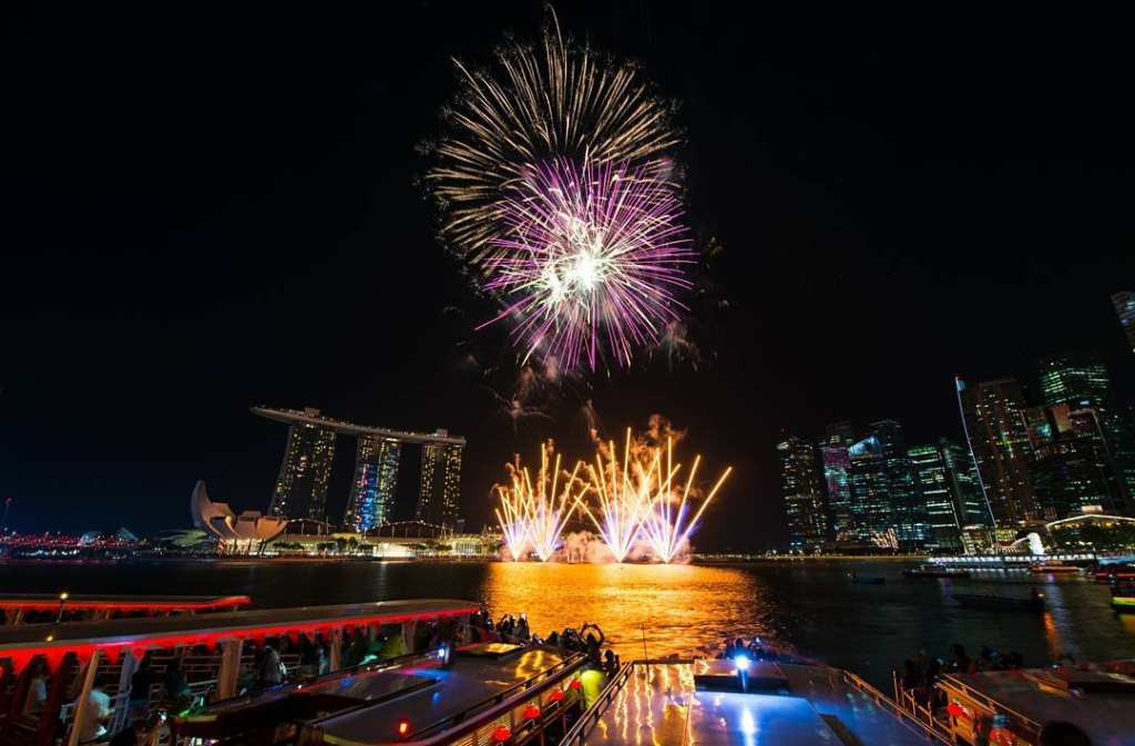 13 Best Free Places To Catch NDP Fireworks In 2020, Including Heartland ...