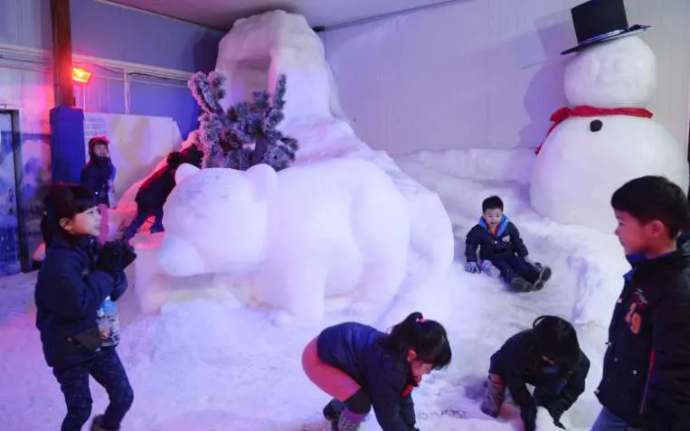 Snow City Now Has 30% Off Tickets To Escape The Heat