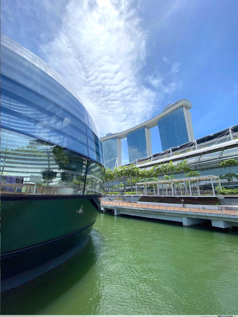 7 Unique Things To Do At Apple's New MBS Store For Those Chionging To ...