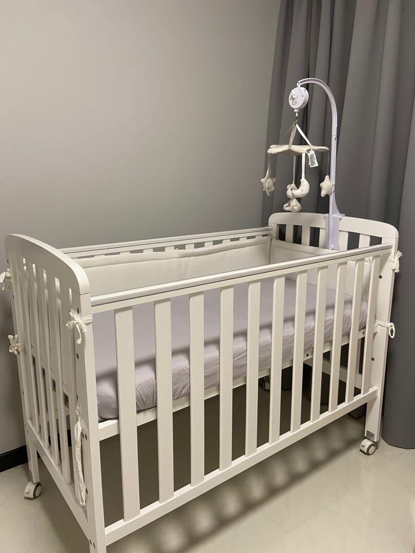 8 Best Baby Cots In Singapore To Keep Your Sleeping Newborn Safe