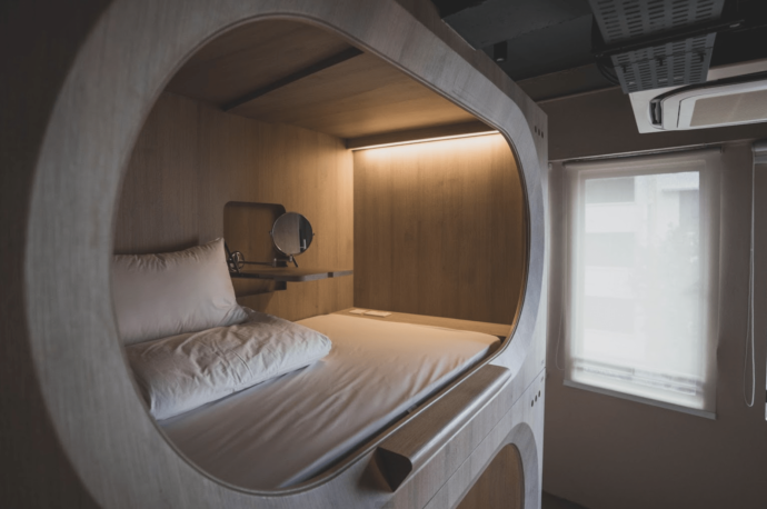 KINN Is A New Muji-Style Capsule Hotel On South Bridge Road That Looks ...