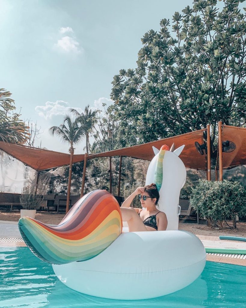 Ola Beach Club: Water Sports & Unicorn Pool Inflatable