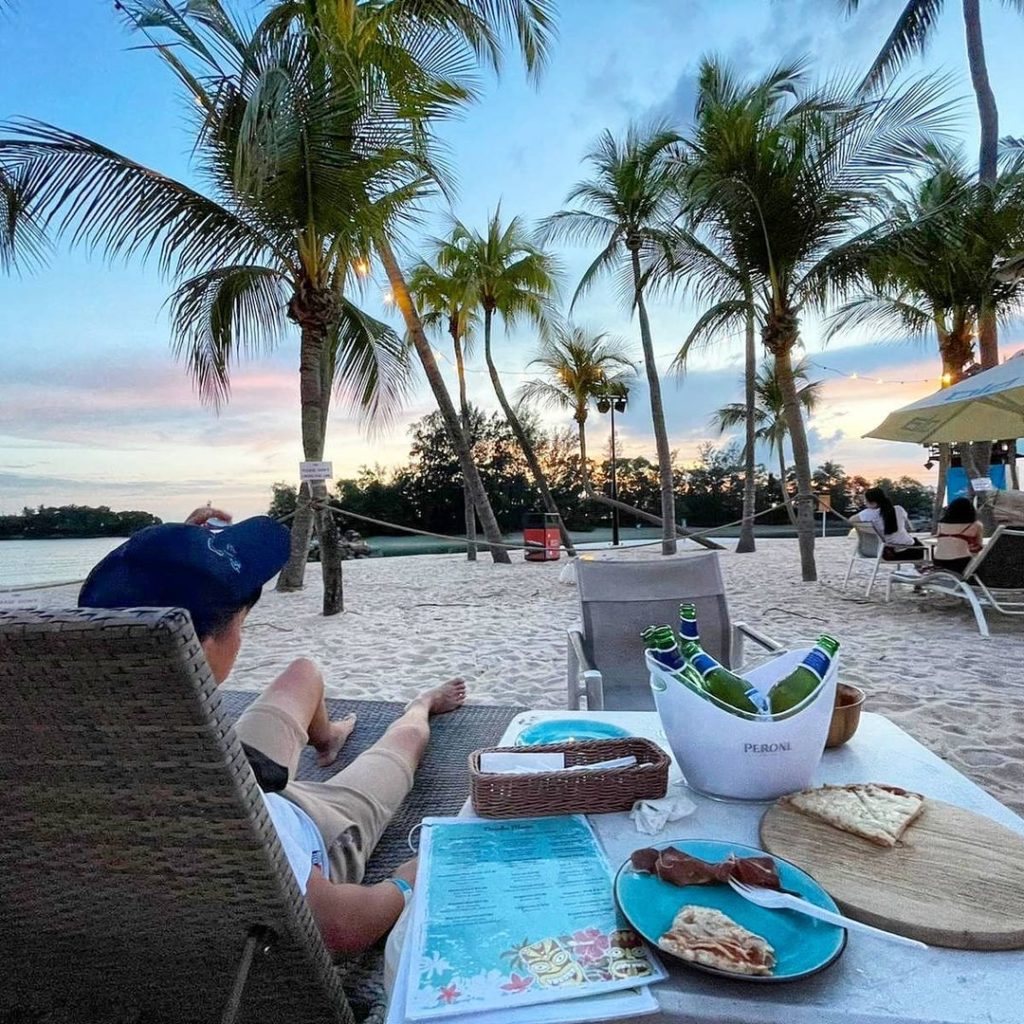 Ola Beach Club: Water Sports & Unicorn Pool Inflatable