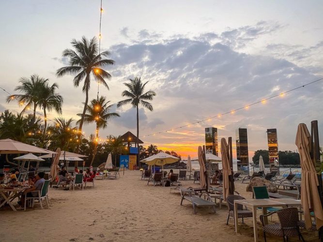 Ola Beach Club: Water Sports & Unicorn Pool Inflatable