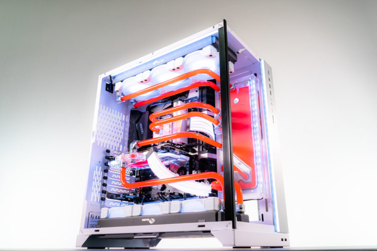 5 Next-Level Custom PC Build Ideas That Will Make All Your Gamer ...