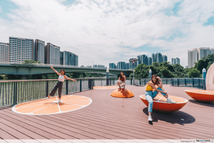 Sengkang Riverside Park - Fruit-Themed Boardwalk & Lalang Field
