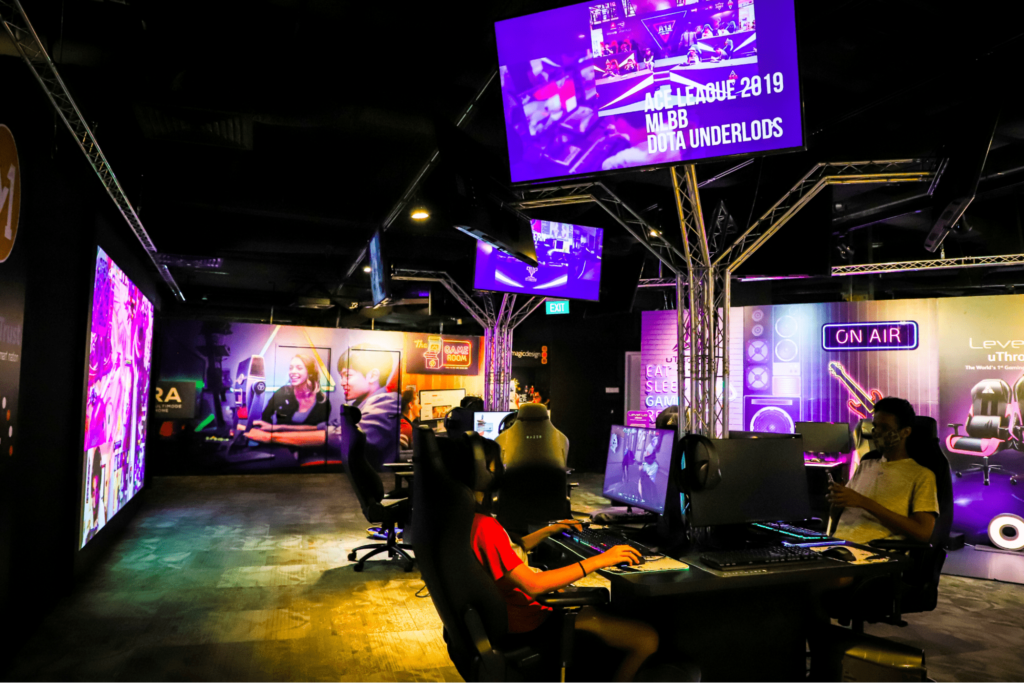 EXP: SG's Largest Esports Hall With LAN Computers & Stream Rooms