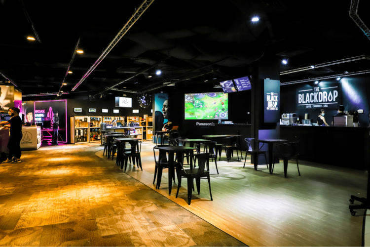 EXP: SG's Largest Esports Hall With LAN Computers & Stream Rooms