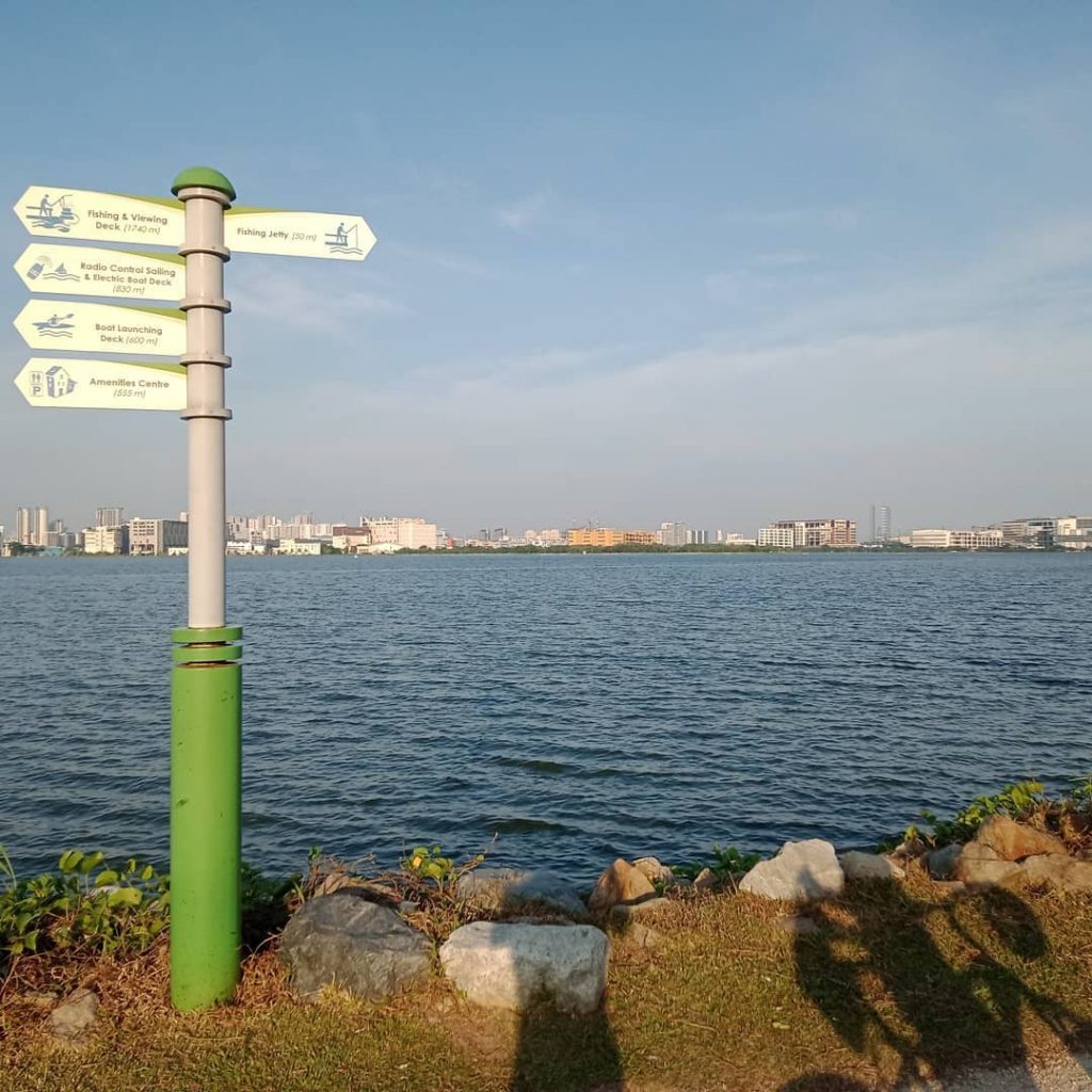 Pandan Reservoir: Quiet Park Near Jurong Lake Gardens With Running Loop