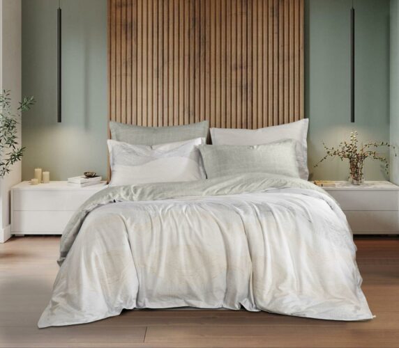 5 Simple Hacks To Have A 5-Star Hotel-Level Bed At Home