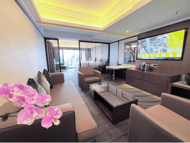 8 Hotels In Singapore With The Best Views Of 2022’s F1 Grand Prix Race