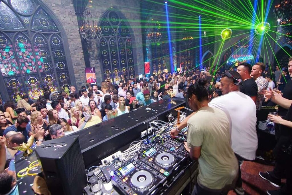 10 Nightclubs In Bali To Visit In 2022