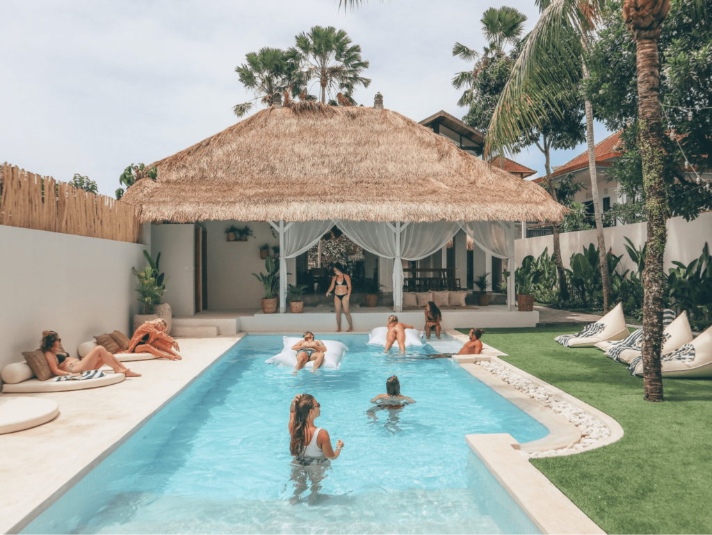 8 Affordable Backpacker Hostels In Bali Under S$40/Night To Visit In 2022