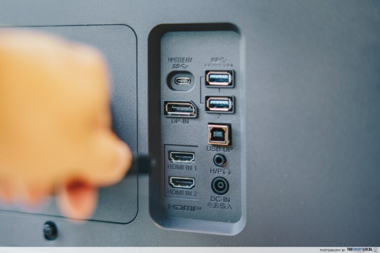 LG DualUp Monitor - Vertical Split View For Multitasking