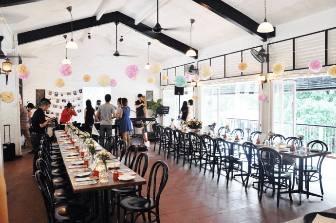 Riders Cafe: Hidden Cafe In A Colonial Horse Stable