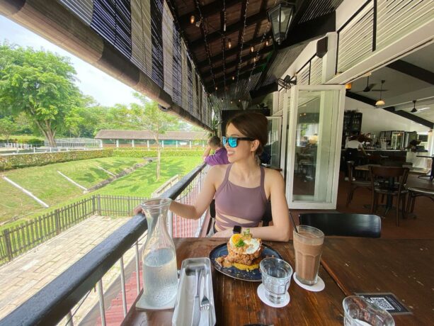 Riders Cafe: Hidden Cafe In A Colonial Horse Stable