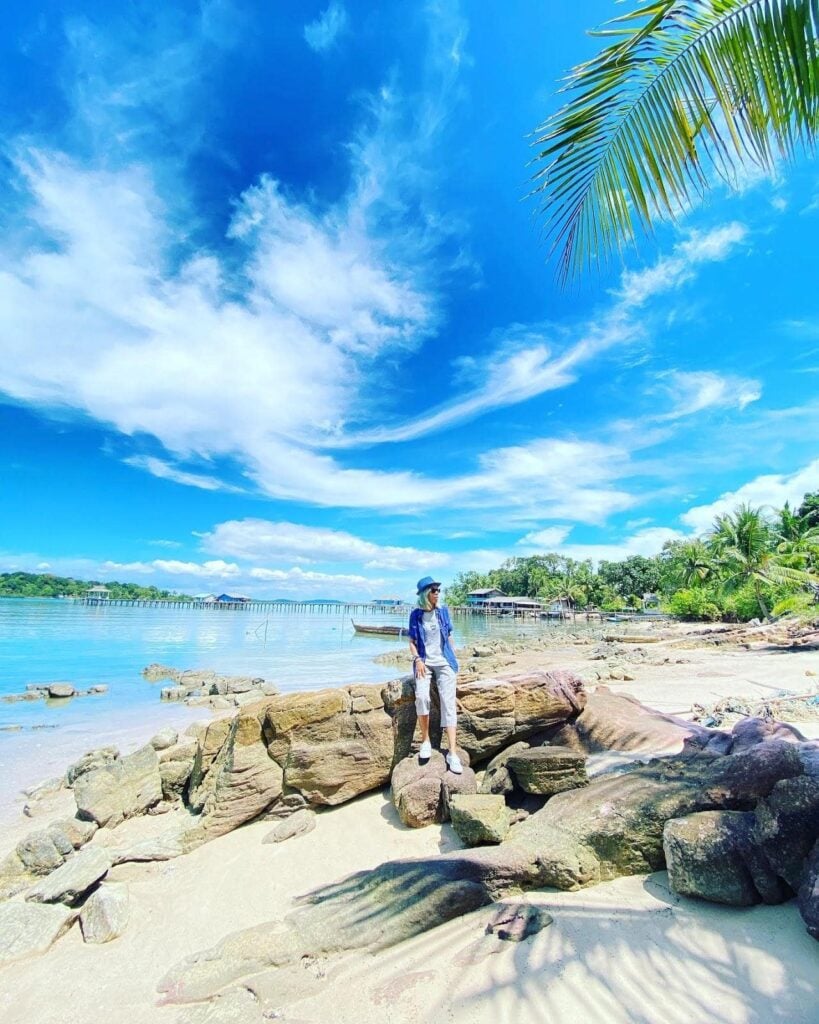 7 Island-Hopping Ideas From Batam For A Nearby “Maldives” Experience