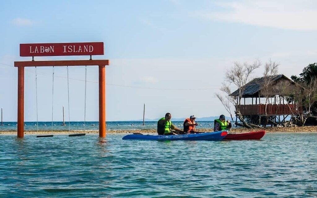 7 Island-Hopping Ideas From Batam For A Nearby “Maldives” Experience