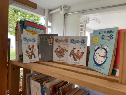 Yishun Superhero Library Has Free Books At A HDB Void Deck