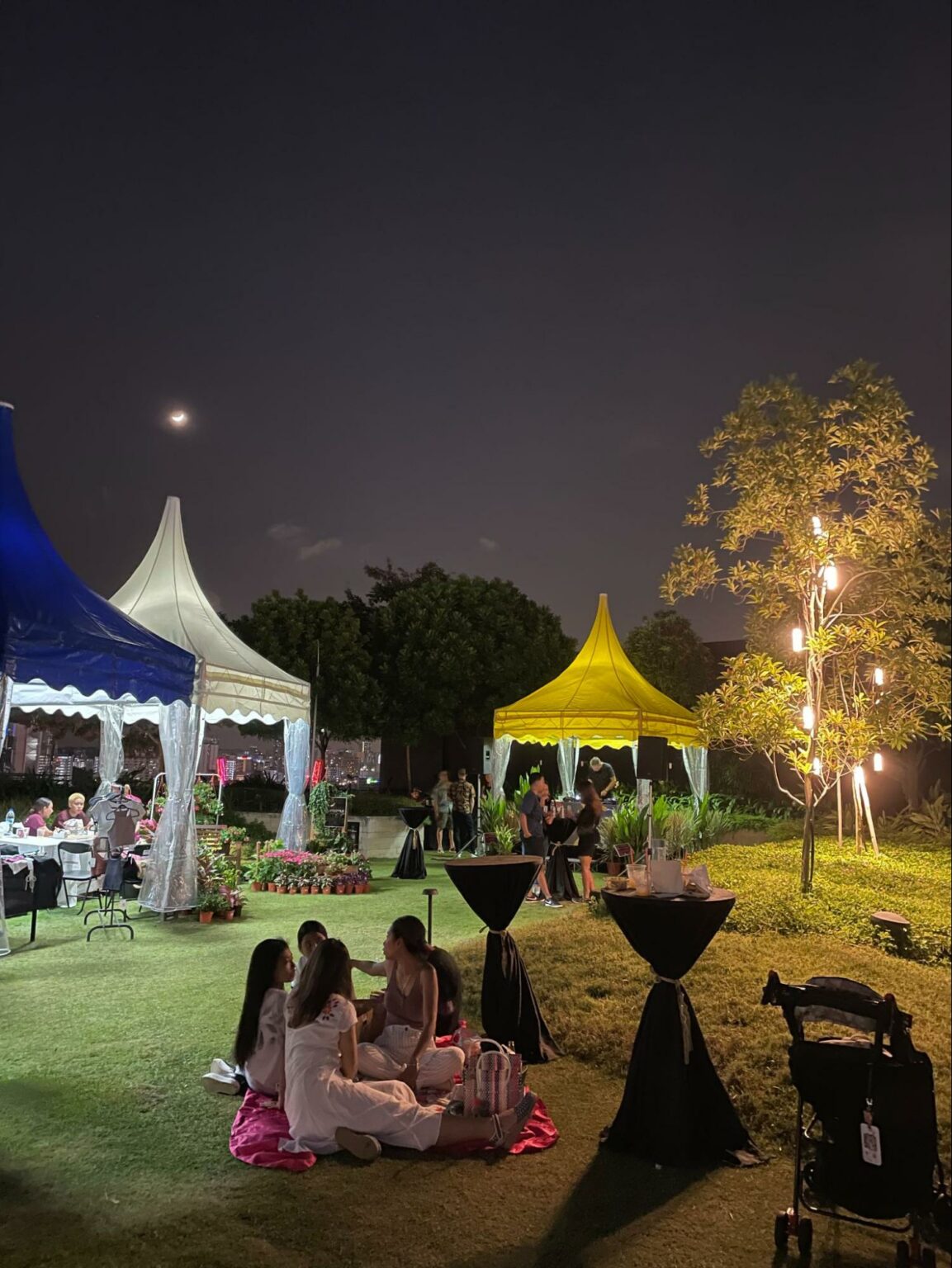 Funan’s Howl-O-Ween Rooftop Party Has Events For Pawrents & Pets