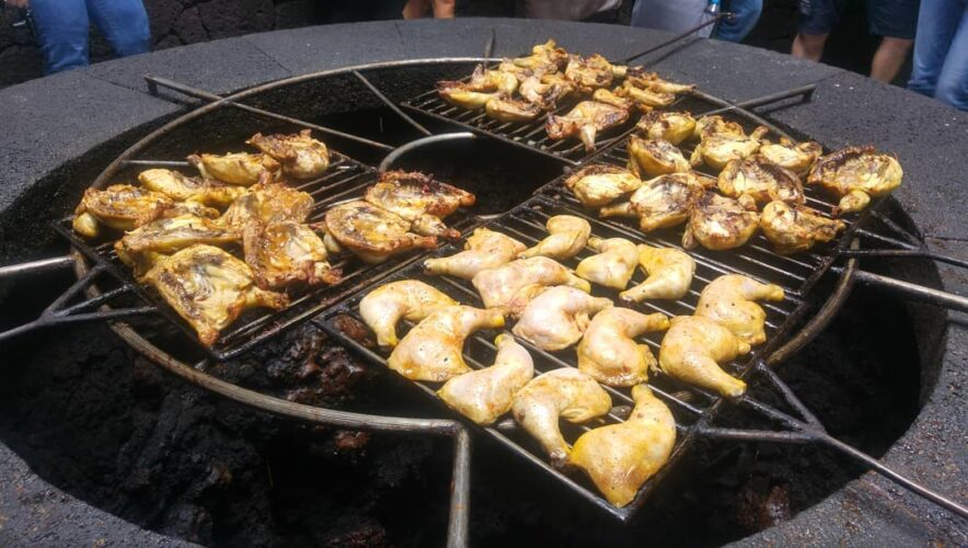 7 Unique Restaurants Around The World For Bizarre Foodie Experiences