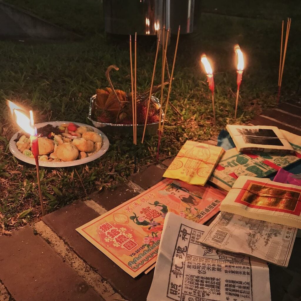 9 Scariest Singapore Ghosts & What To Do If You See Them